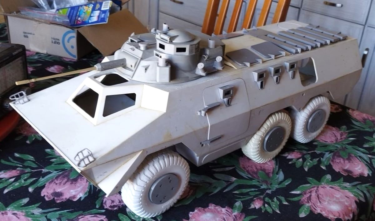 WarWheels.net - 1/10 Scratchbuilt Ratel 20 IFV Model Photos